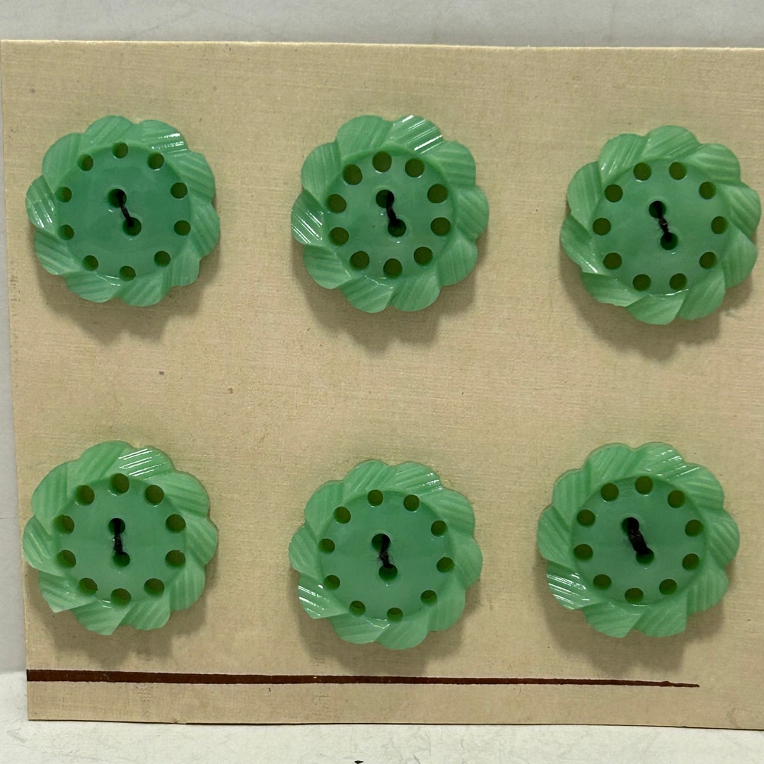 6 Mint Green 17mm 1940's Decorative Casein Buttons Original Vintage ...