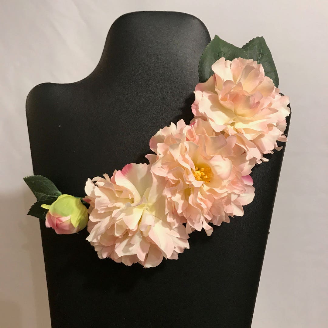 Limited Edition Cream Pink Frilly Rose Peony Cascade Hollywood Pin up ...