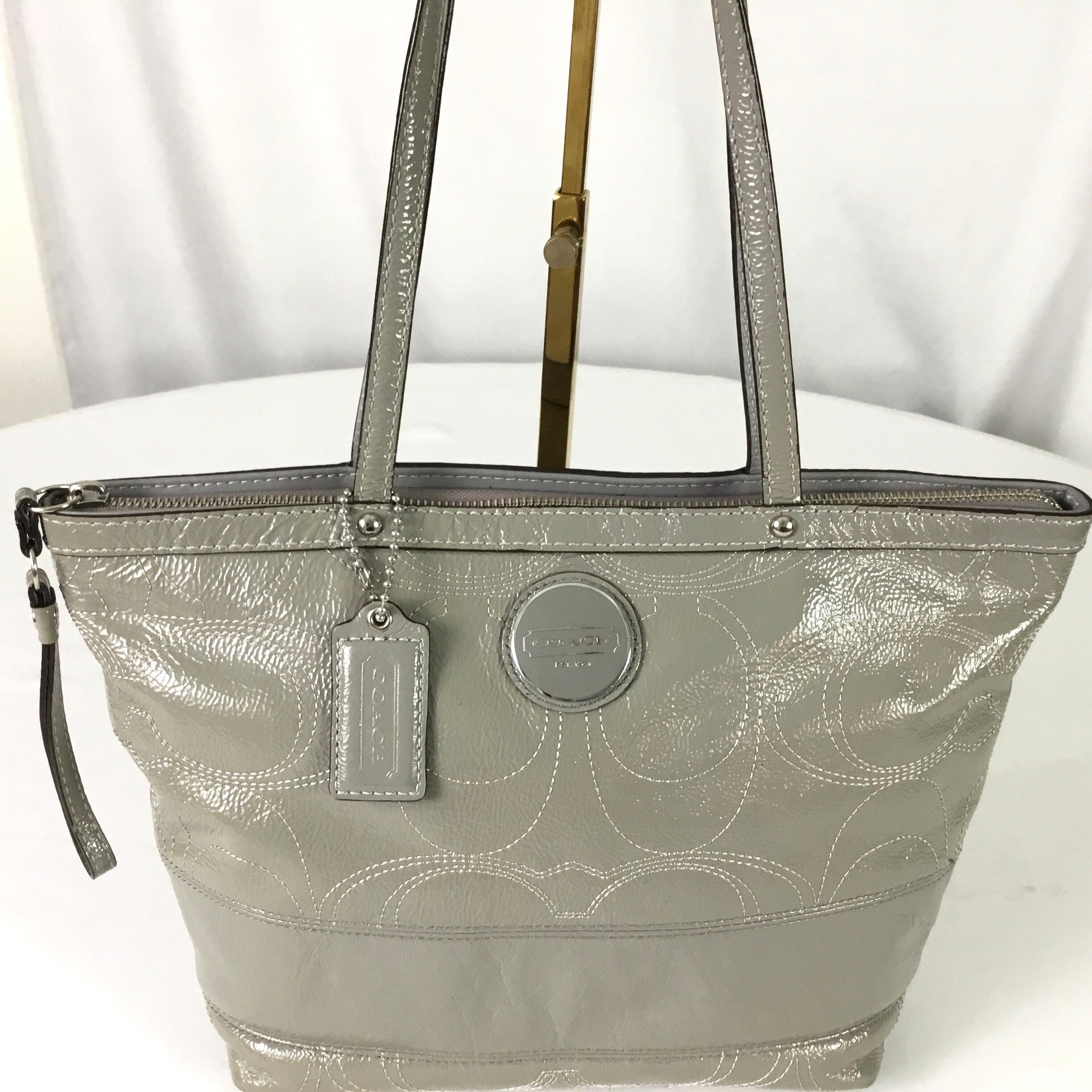 Coach F15142 Grey Patent Leather Shoulder Bag - Etsy