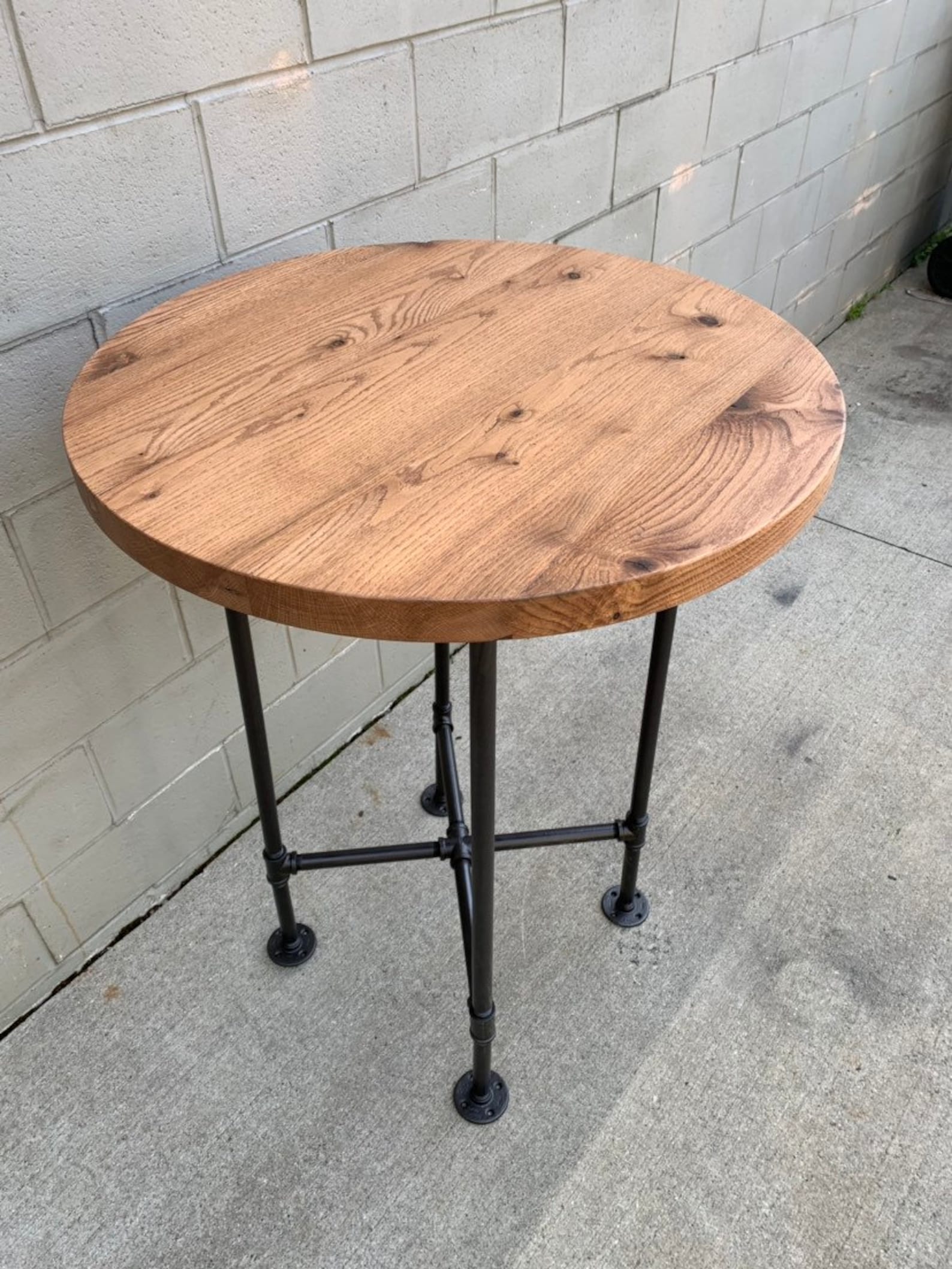 Reclaimed Barnwood Round Table Dinner Dinning Restaurant - Etsy