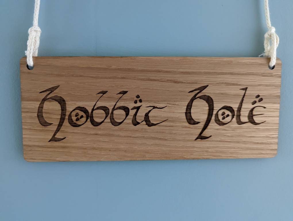 LOTR Hobbit hole sign door oak wood — Chikaishop