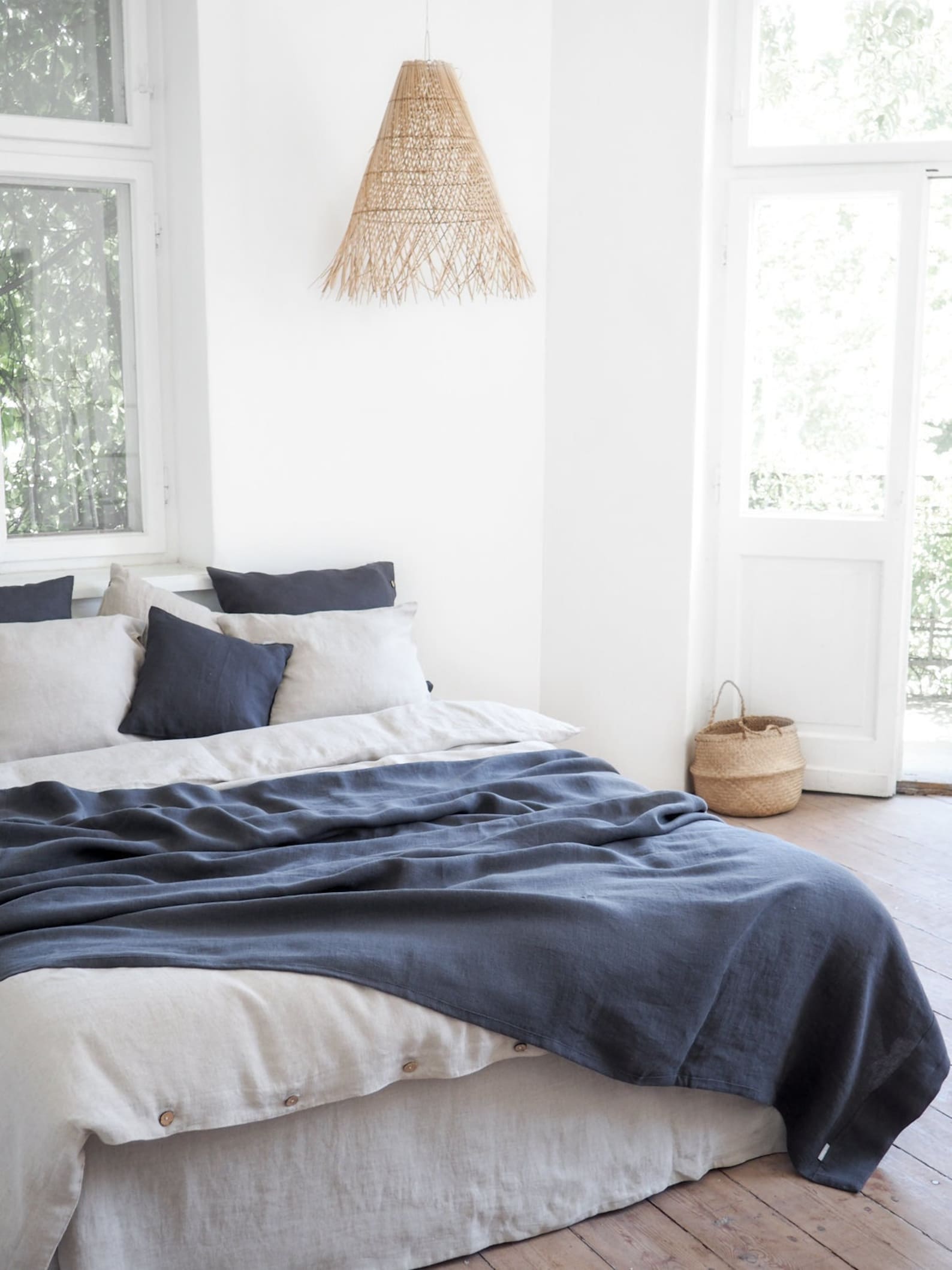 Beautiful Charcoal Linen Bed Throw. Charcoal Stonewashed (heavy Weight ...