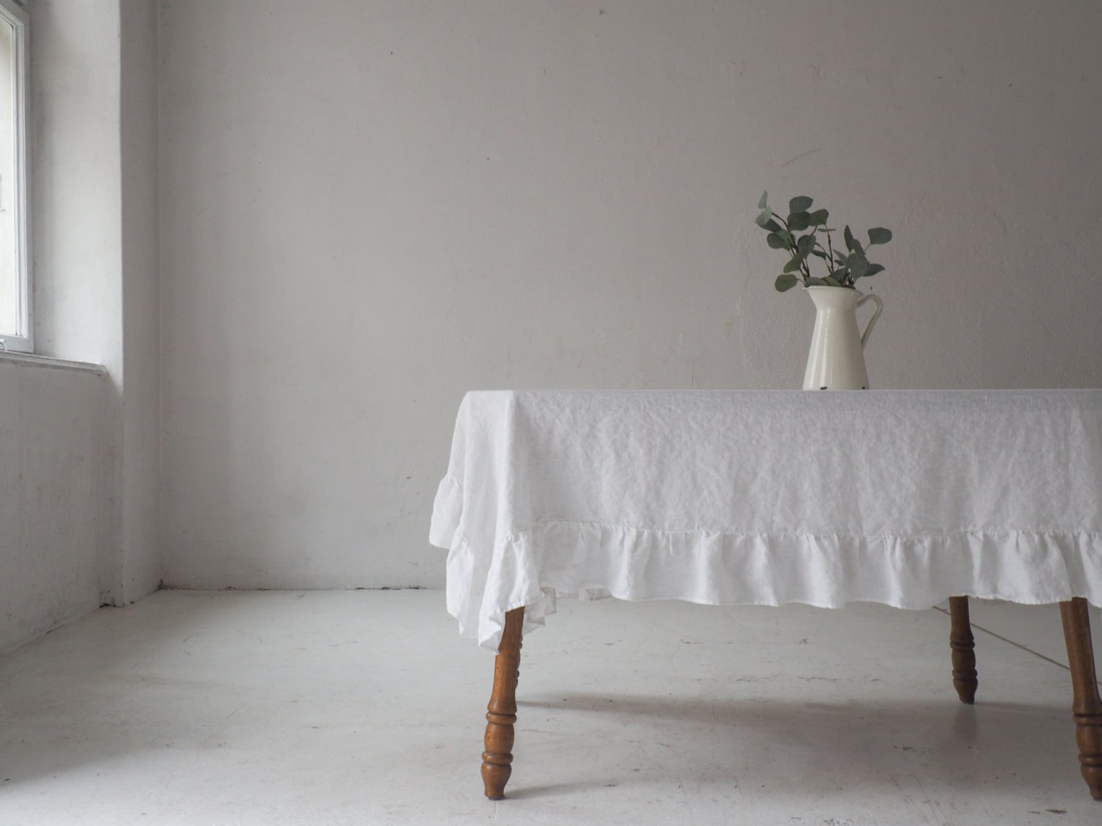 Ruffled Linen Tablecloth. Farmhouse-style Linen Tablecloth - Etsy