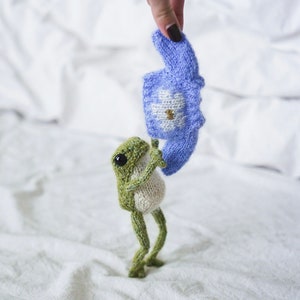 Five Frogs Knitting Kit: Claire Garland Collaboration, DIY Knit Toy - Etsy