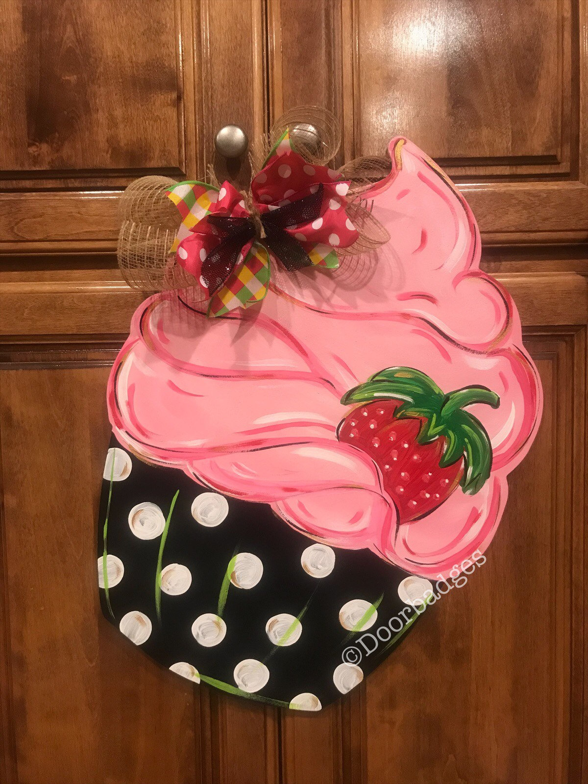 Summer Door Hanger - Cupcake Door Decor - Summer Wreath - Strawberry ...