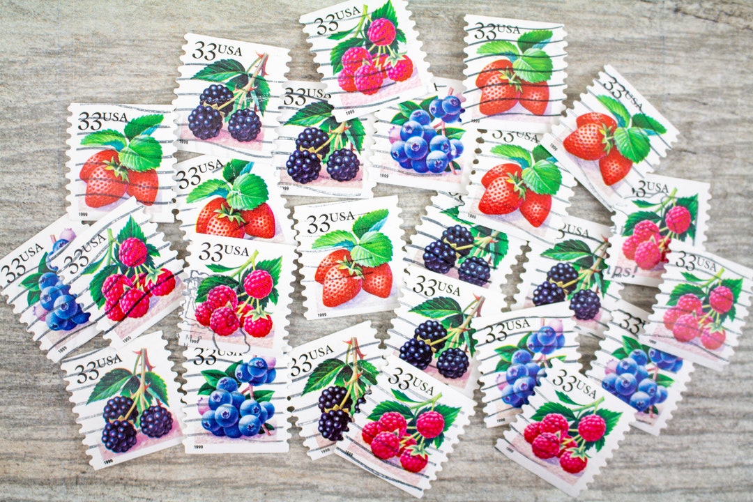 24x Botanical Berry Postage Stamps - Strawberry, Raspberry, Blueberry ...