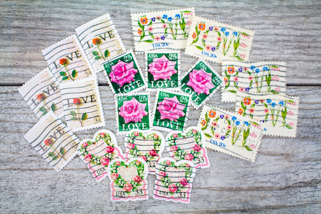 20x Vintage Love Stamps - Postage - Hearts Valentine *be Mine* Junk ...