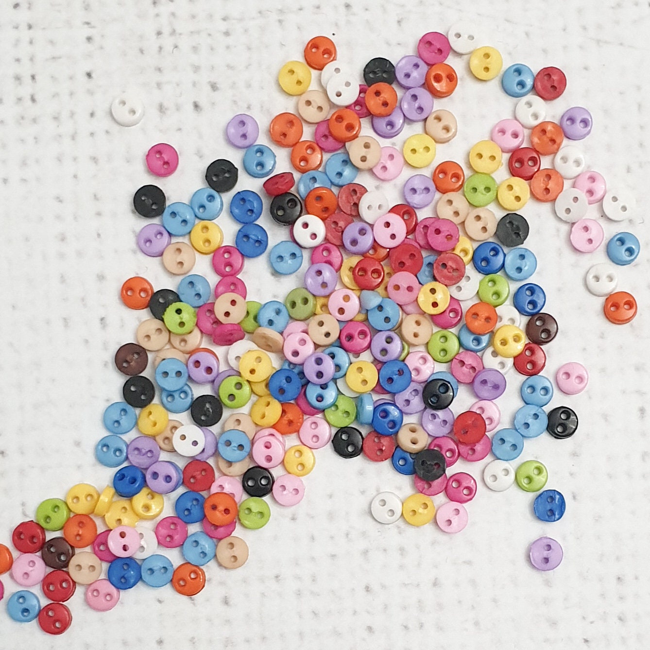 4mm Mini Round Plastic Buttons in Assorted or Single Colour Groups ...