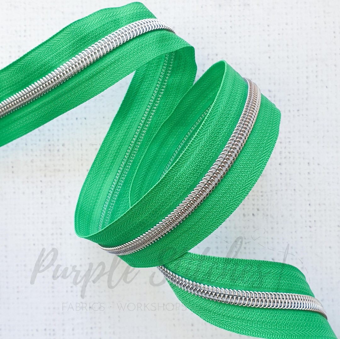 Clover Green Zipper Tape With Silver Coil Teeth - #5 Zip, Size 5 Zipper ...