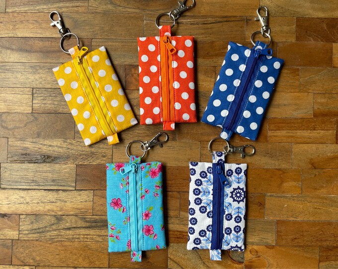 Small Zippered Pouch for Small Items Like Earbuds, Coins, Personal ...