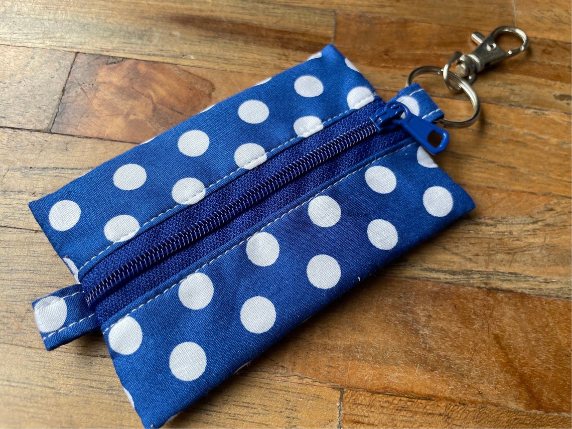 Small Zippered Pouch for Small Items Like Earbuds, Coins, Personal ...