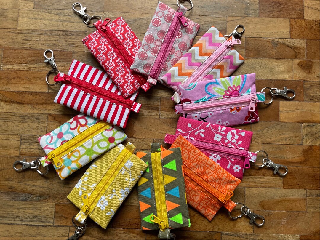 Small Zippered Keyring Pouch for Small Items Like Earbuds, Coins ...