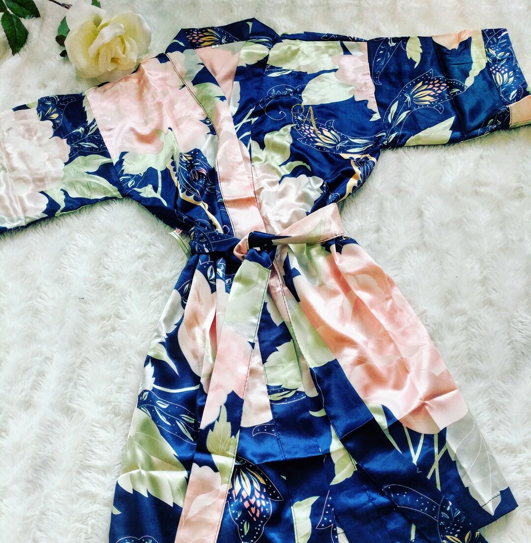Flower Girl Robe // Bridal Robe // Bride Robe // Bridal Party Robes ...