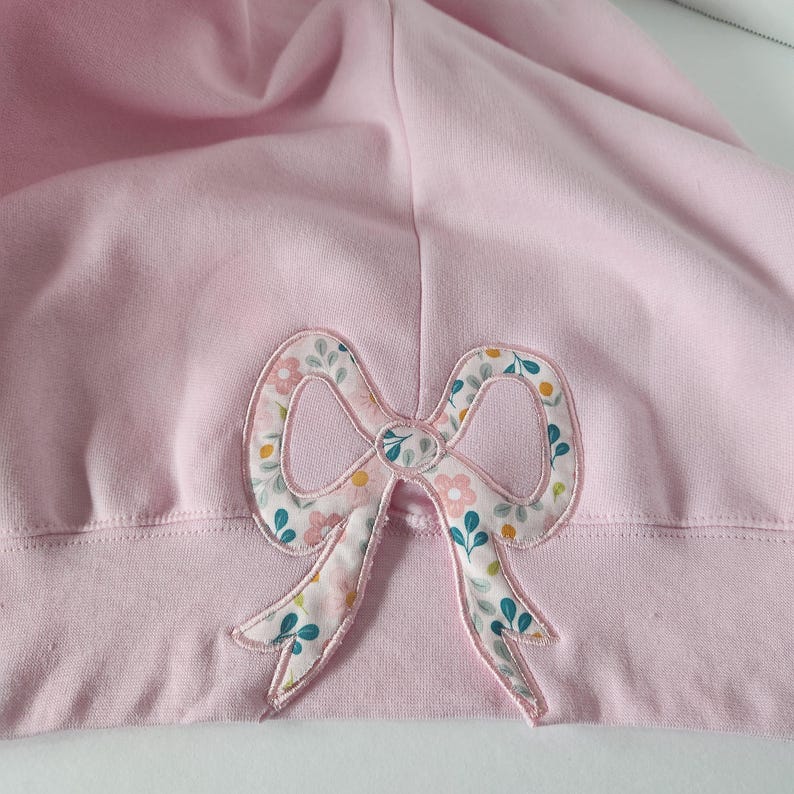 Side Bow Applique Embroidery Design. Four Sizes! Suitable for ...
