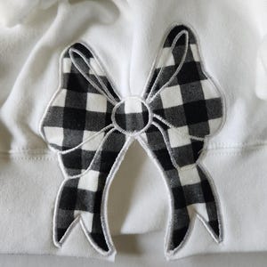 Side Bow Applique Embroidery Design. Four Sizes! Suitable for ...