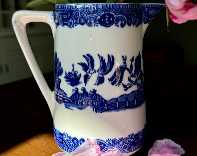 Vintage, Blue and White Willow Pattern Jug - Etsy