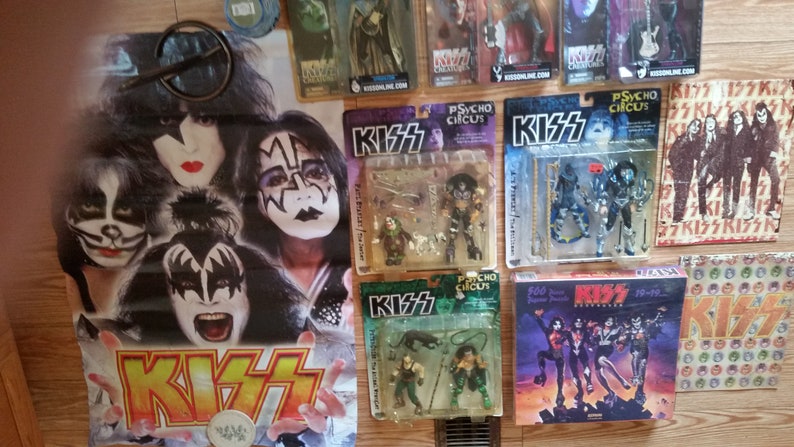 Vintage 1990's Kiss Action Figures, Poster, Puzzle, Folders & Candle ...