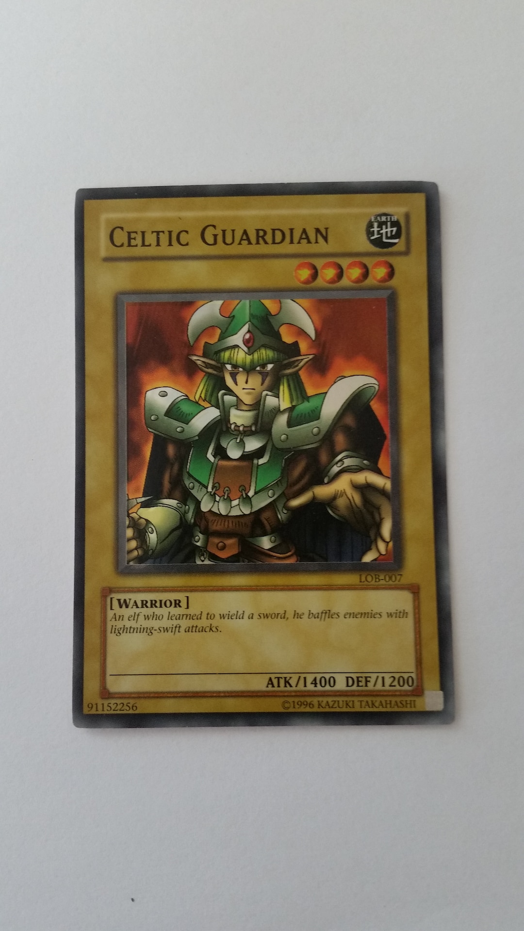 Yu-gi-oh! TCG Celtic Guardian Legend of Blue Eyes White Dragon LOB-007 ...