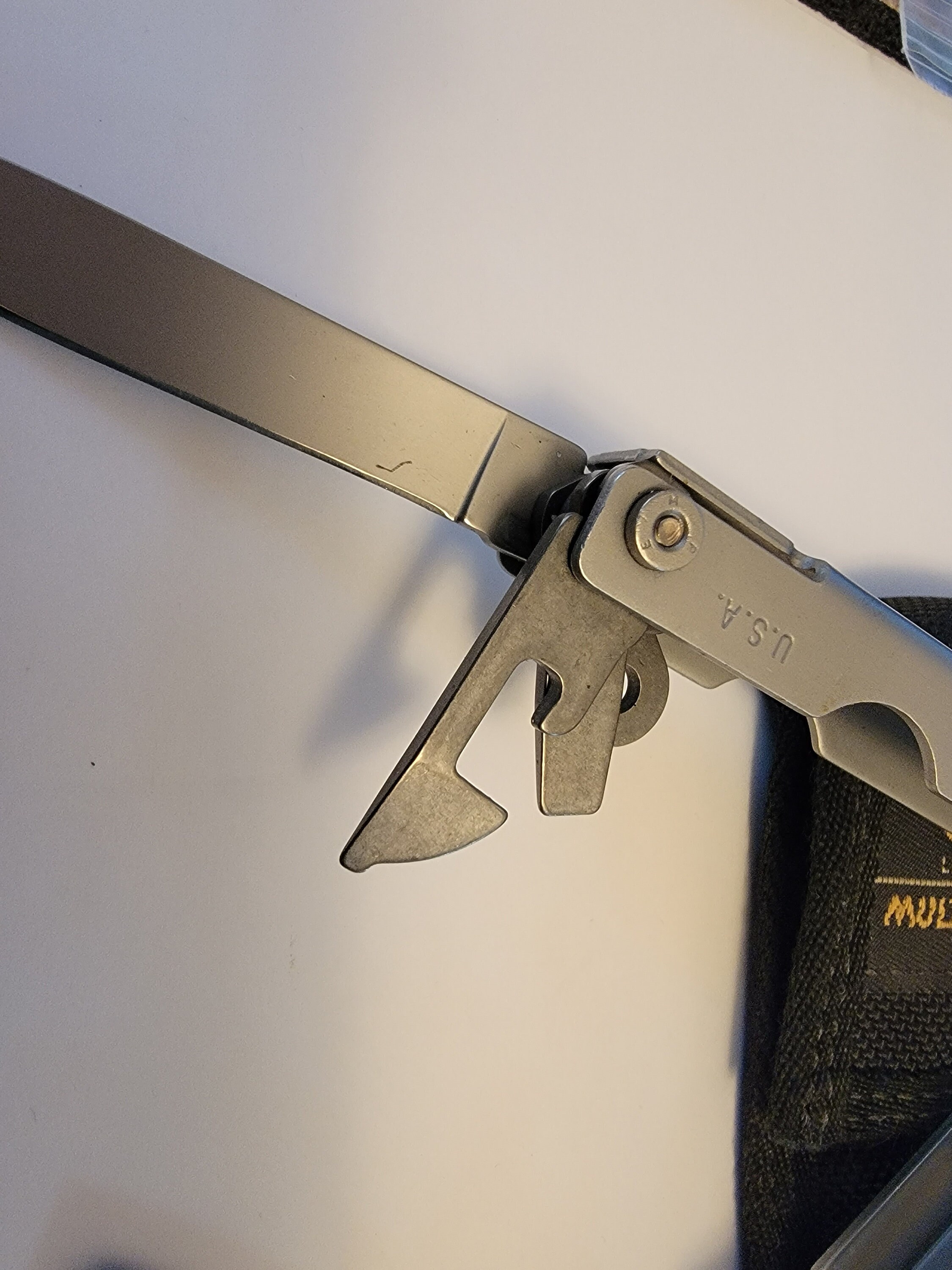 Gerber USA Multi-plier Pocket Tool W/ Sheath Excellent Condition Free ...