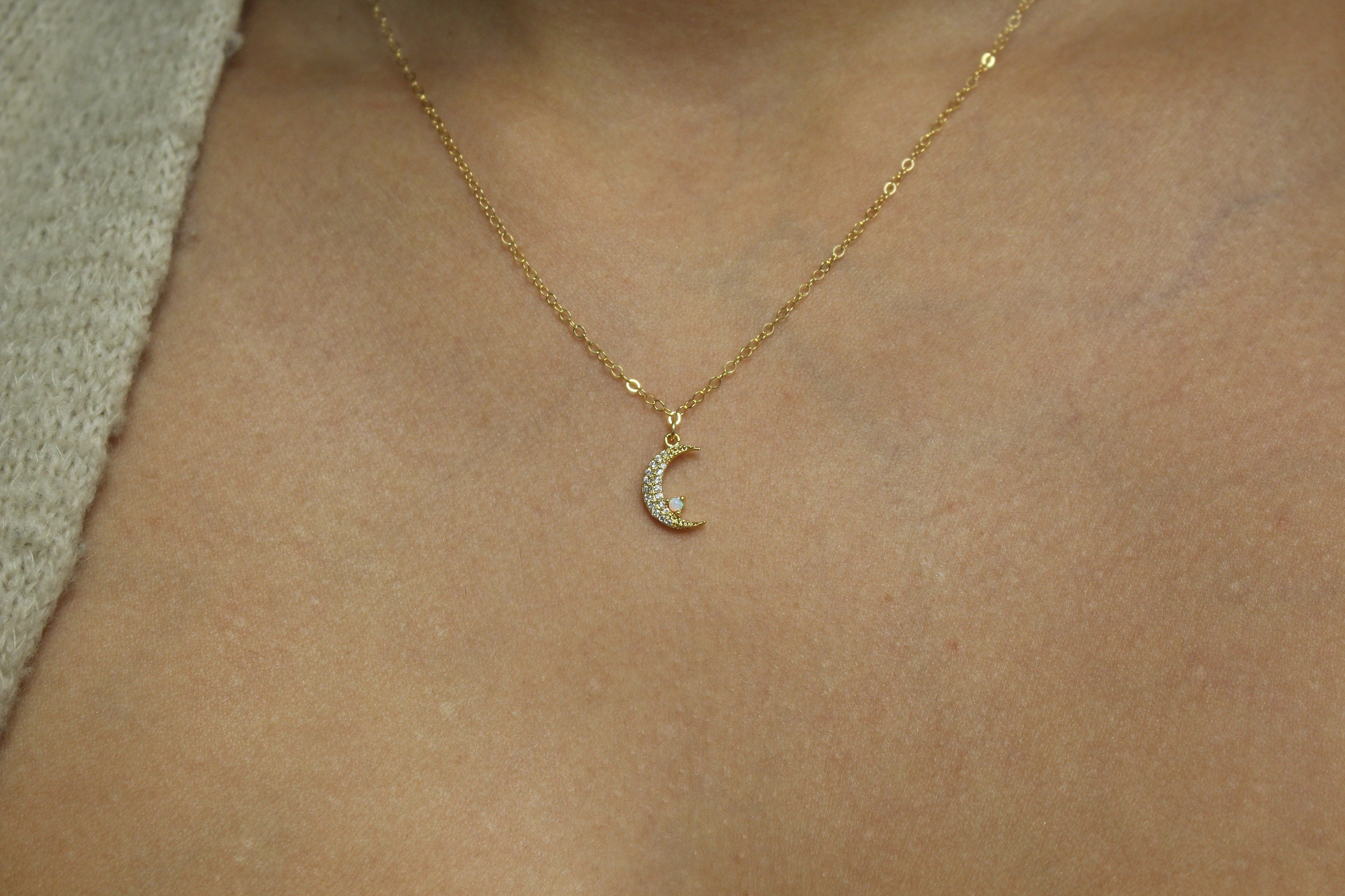 Gold Opal Mond Halskette-14k Gold Filled Kette-Mond Anhänger-Zierliche ...