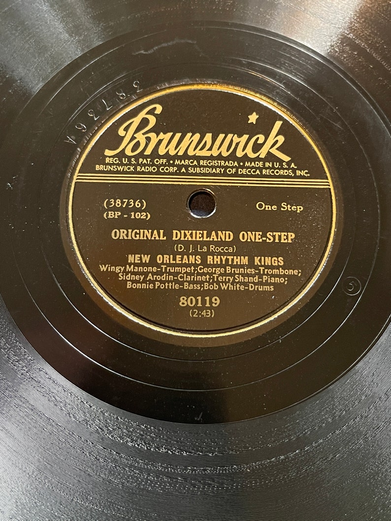 New Orleans Rhythm Kings - Ostrich Walk / Original Dixieland One Step ...