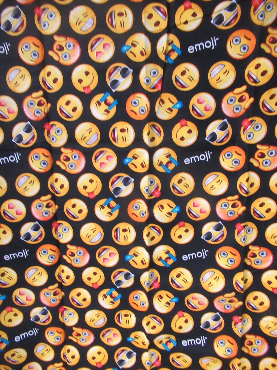 David Textiles Emjoi 100 Cotton Fabric in Black Multi That is 18 Inches ...