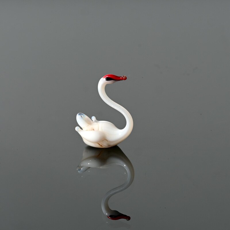 Glass Swan - Etsy