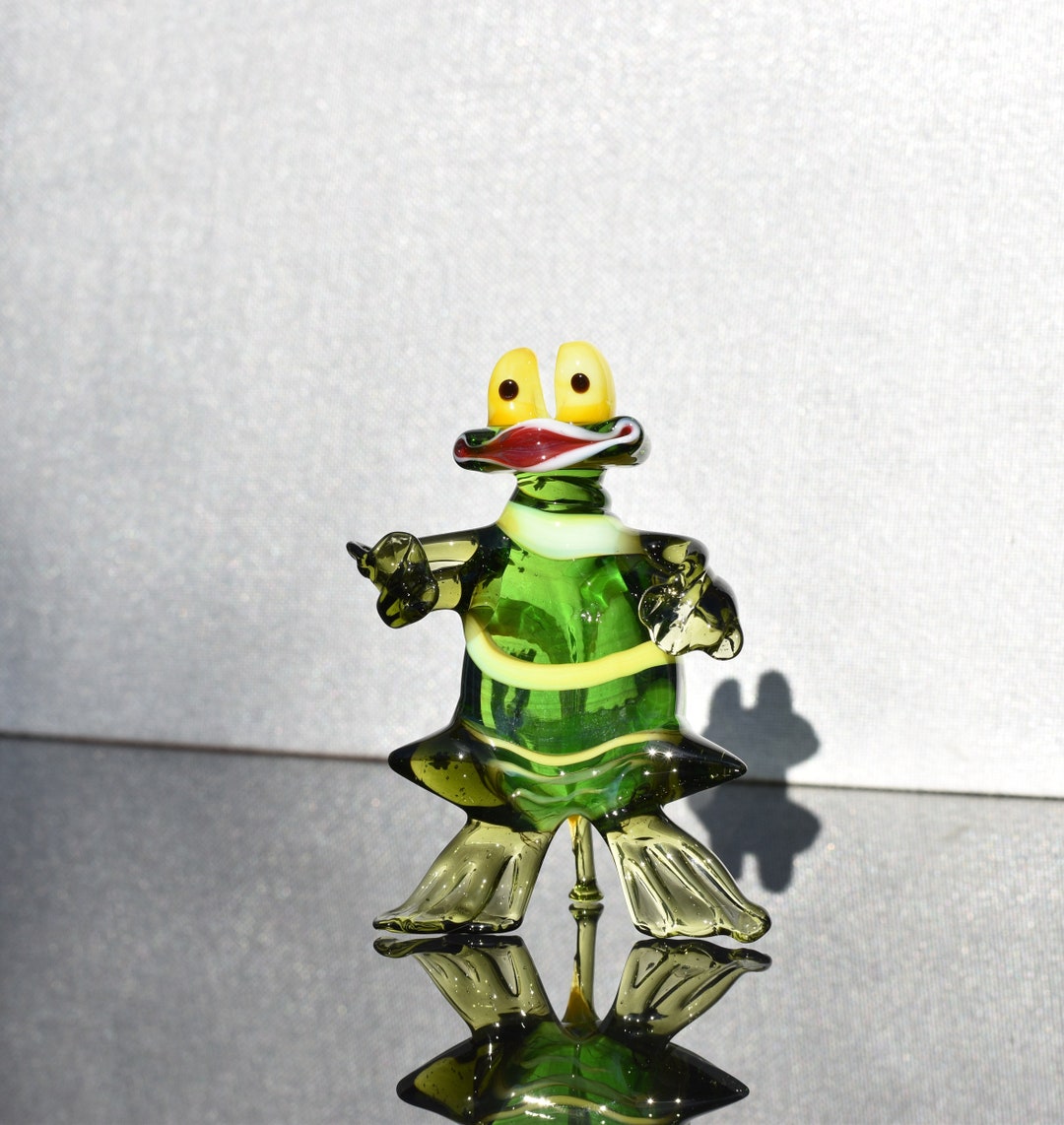 Cute Smiling Frog , Collectible Decorative Figurine With a Lot of ...