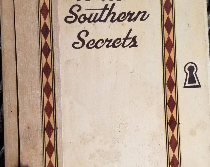 Old Southern Secrets Gems of Ante-bellum Days 1939 Wooden Front and ...