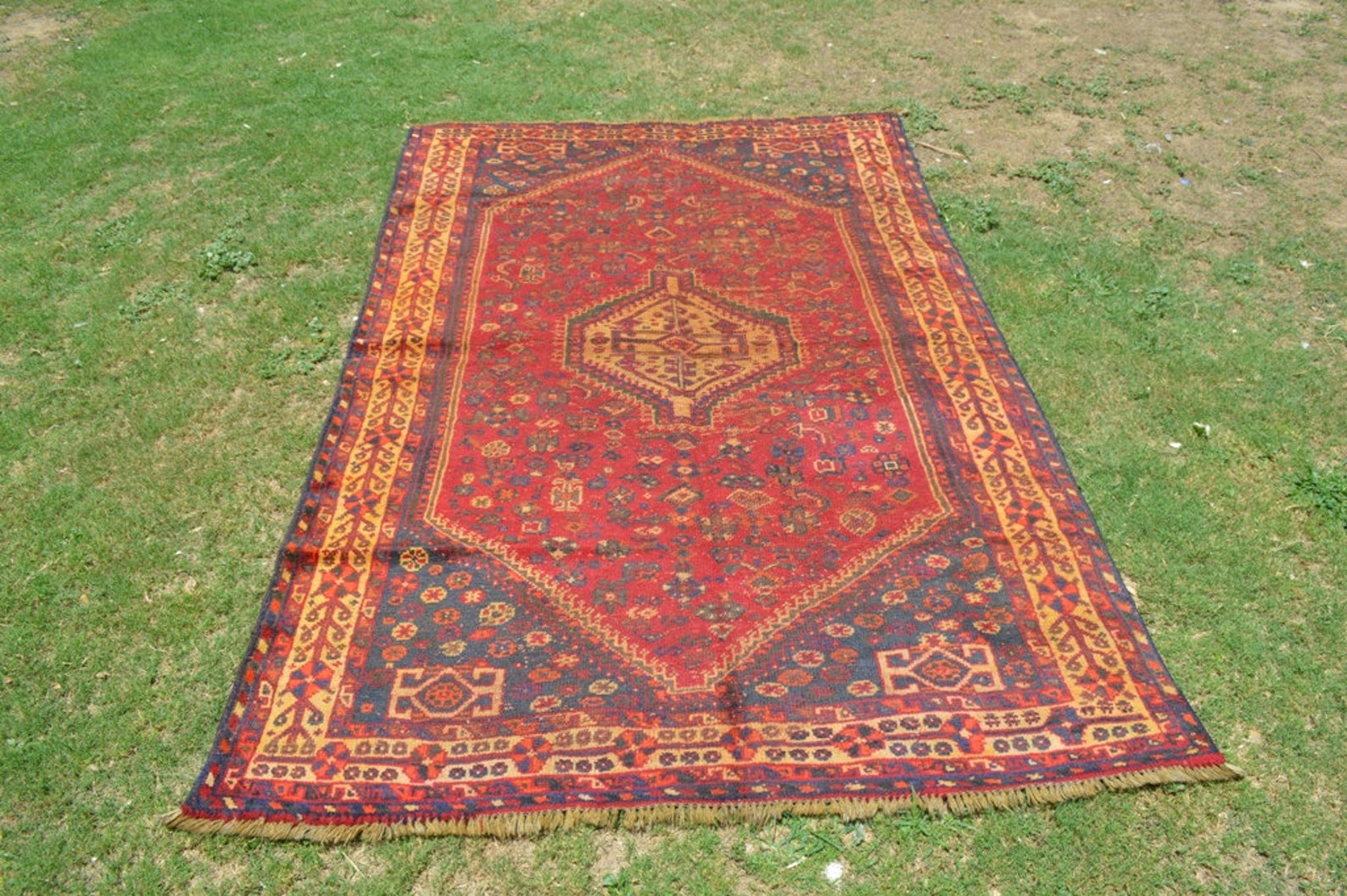 Antique Medallion Floral Pattern Carpet REDUCED PRICE - Etsy