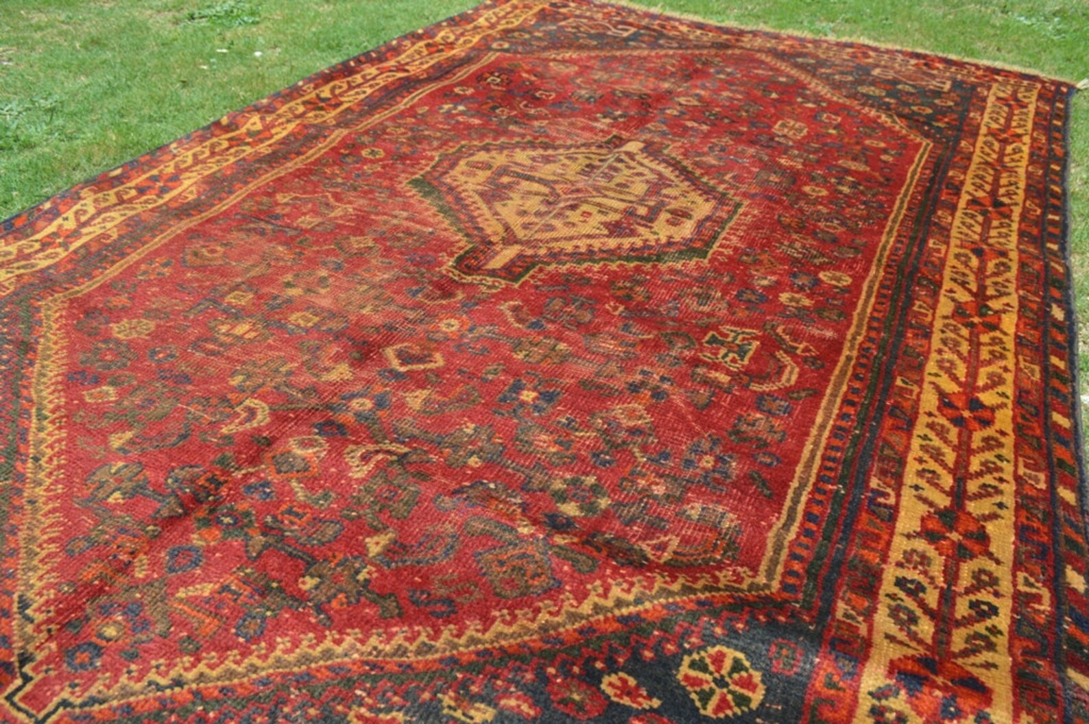 Antique Medallion Floral Pattern Carpet REDUCED PRICE - Etsy