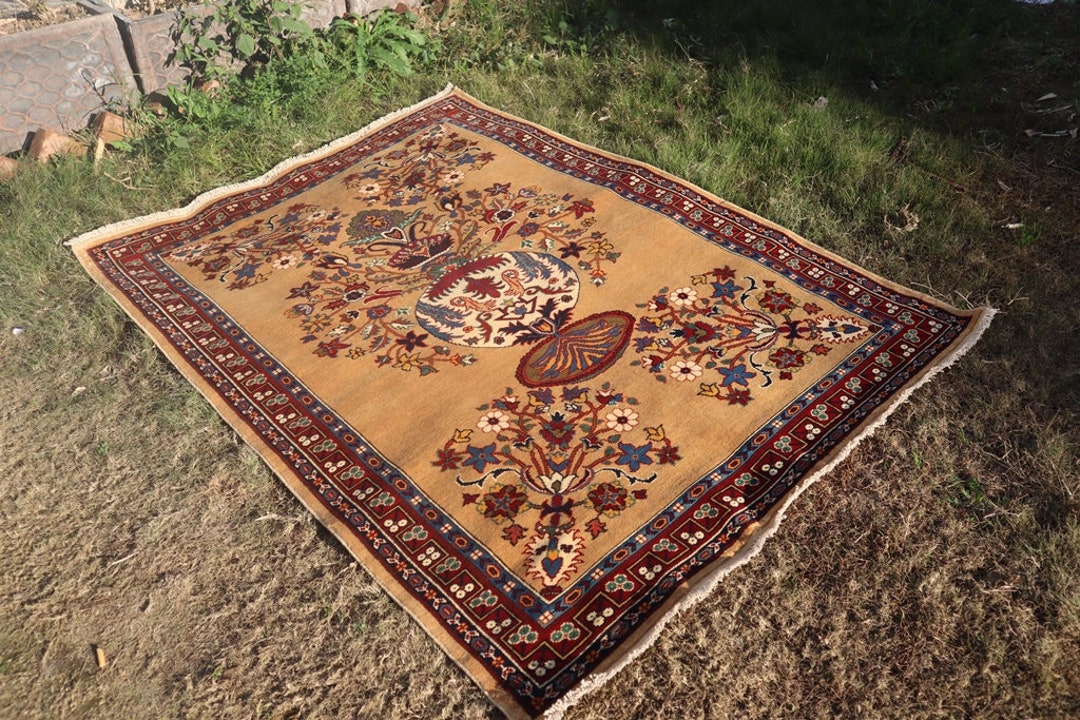 3.9 X 5.7 Foot Stunning Guldan Flower Pattern Floral Carpet - Etsy