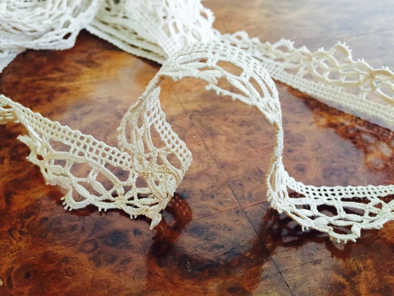 Vintage Tudor Lace Yardage - Elizabethan Style 1 Inch Lace for Ruffs ...