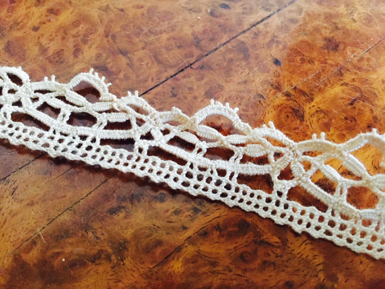 Vintage Tudor Lace Yardage - Elizabethan Style 1 Inch Lace for Ruffs ...