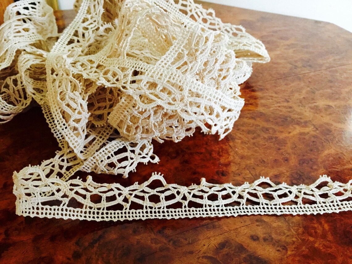 Vintage Tudor Lace Yardage - Elizabethan Style 1 Inch Lace for Ruffs ...