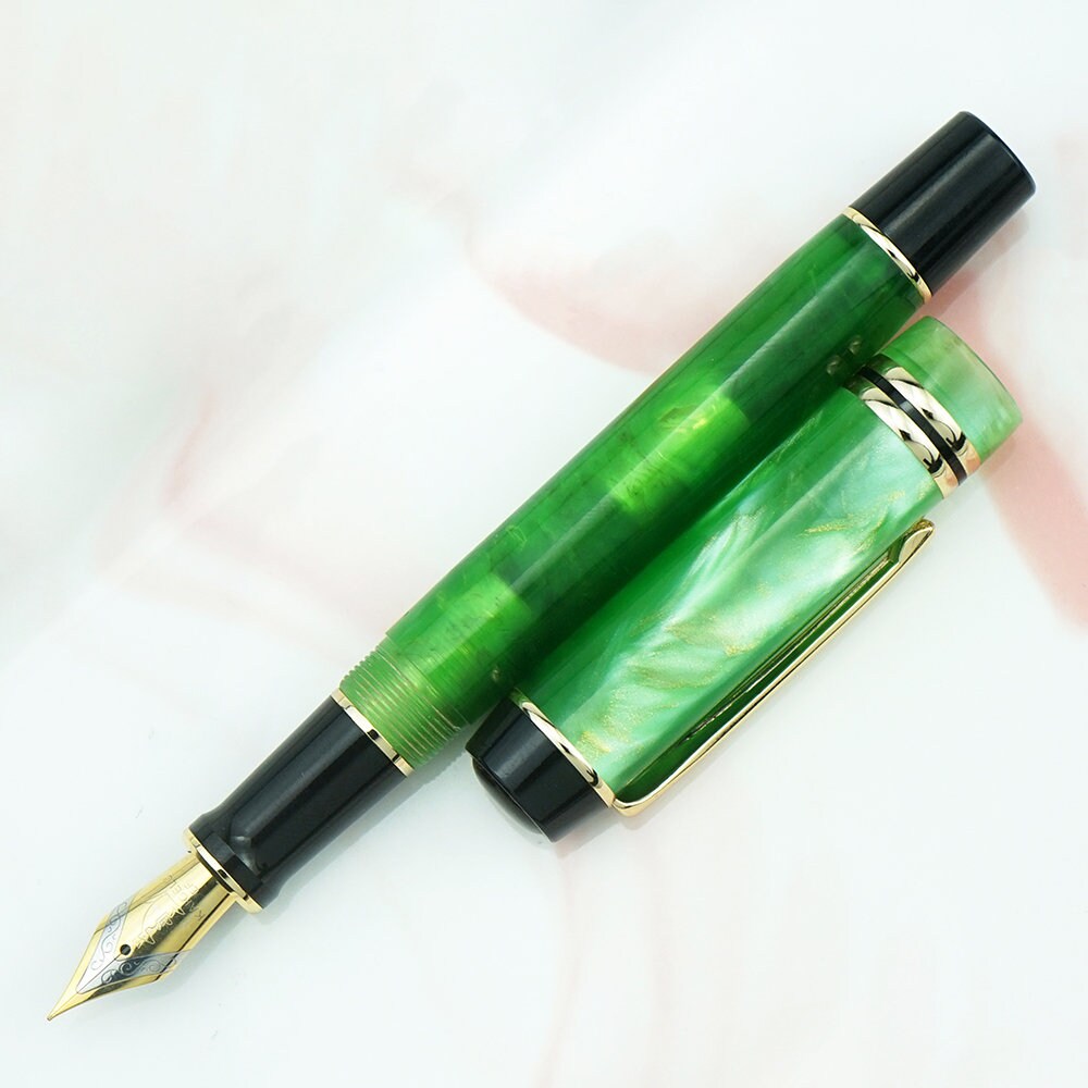 Kaigelu 316 Green Acrylic Celluloid Fountain Pen Extra Fine/ | Etsy