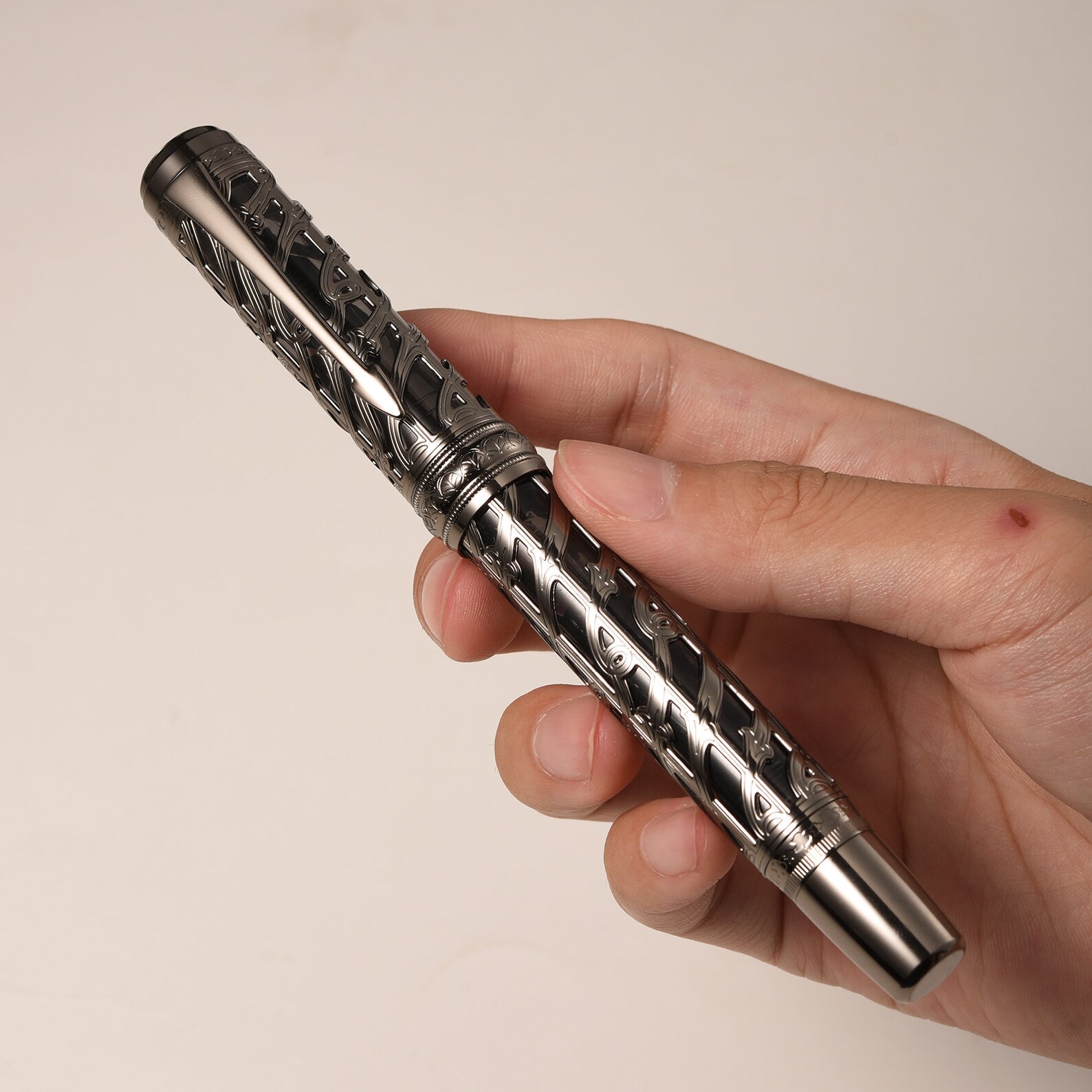 Hongdian A6 Piston Fountain Pen Skeleton Hollow, Resin Office Pen EF/F ...
