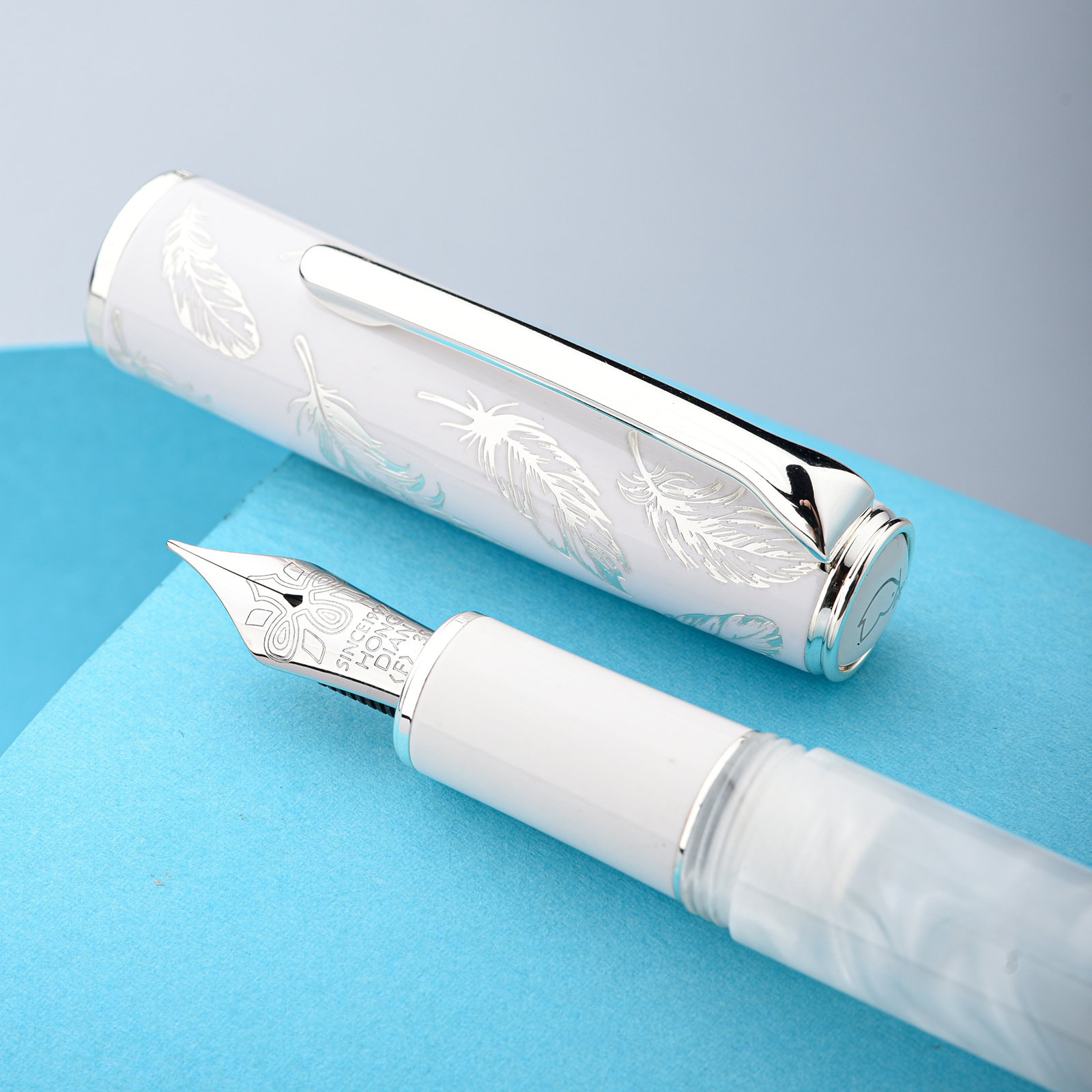 Hongdian N8 White Resin Fountain Pen Feather Cap, Iridium Chinese Knot ...