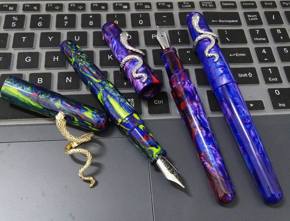 Pens under 30$ with a different texture from usual polished plastics ...