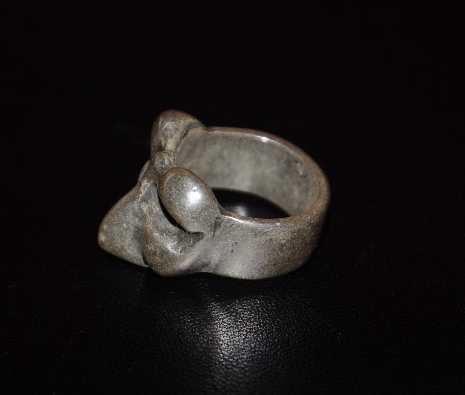 Thick Silver Plated Zamak Ring-vintage Style Ring-decorative Ring-otro ...