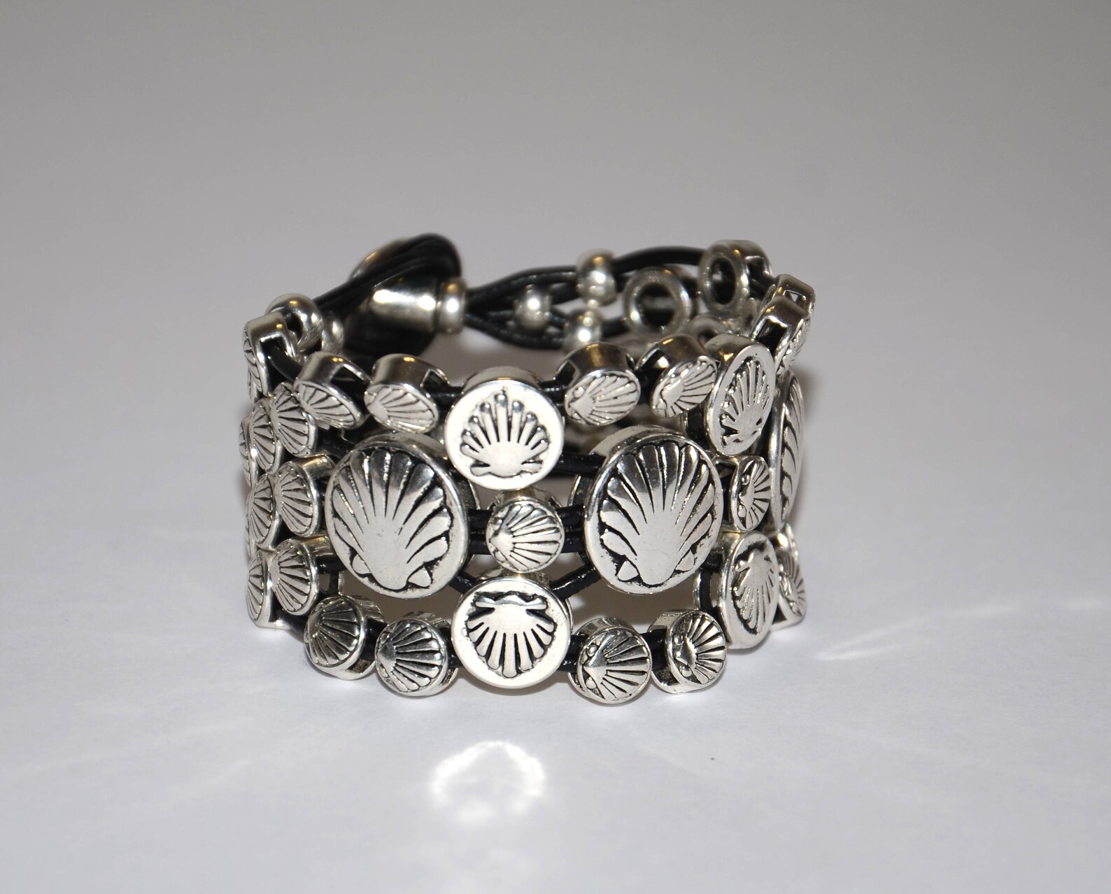 Wide Leather Bracelet-shell Bracelet-conch Bracelet-leather - Etsy