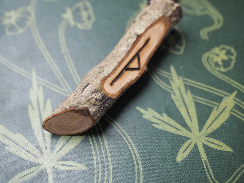 Traditional Blackthorn Rune Protection Charm Pendant Against - Etsy