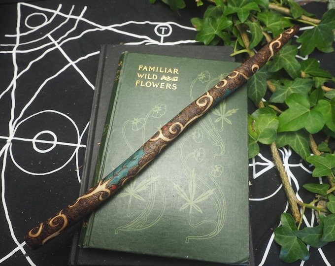 Holly Wood Wand - Leaf and Spiral for Protection & Meeting Challenges ...