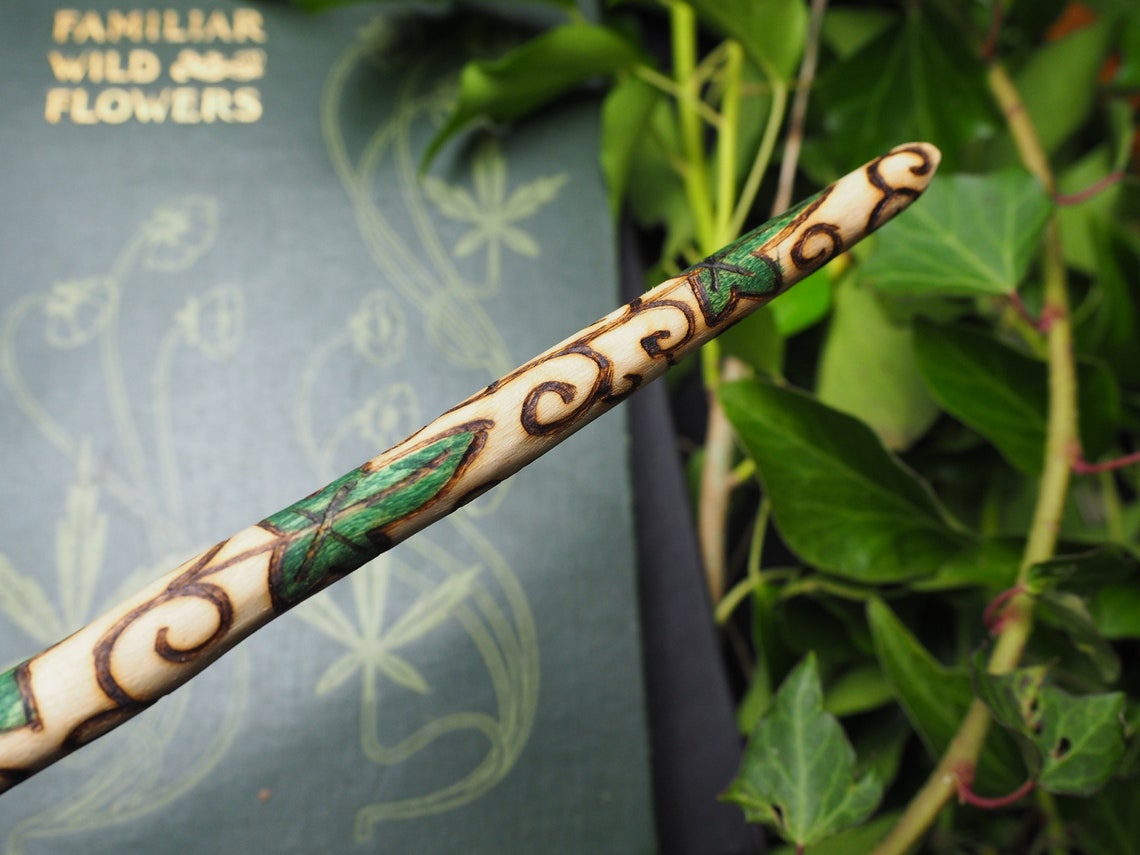 English Ivy Wood Leaf and Spiral Wand Tenacity - Etsy