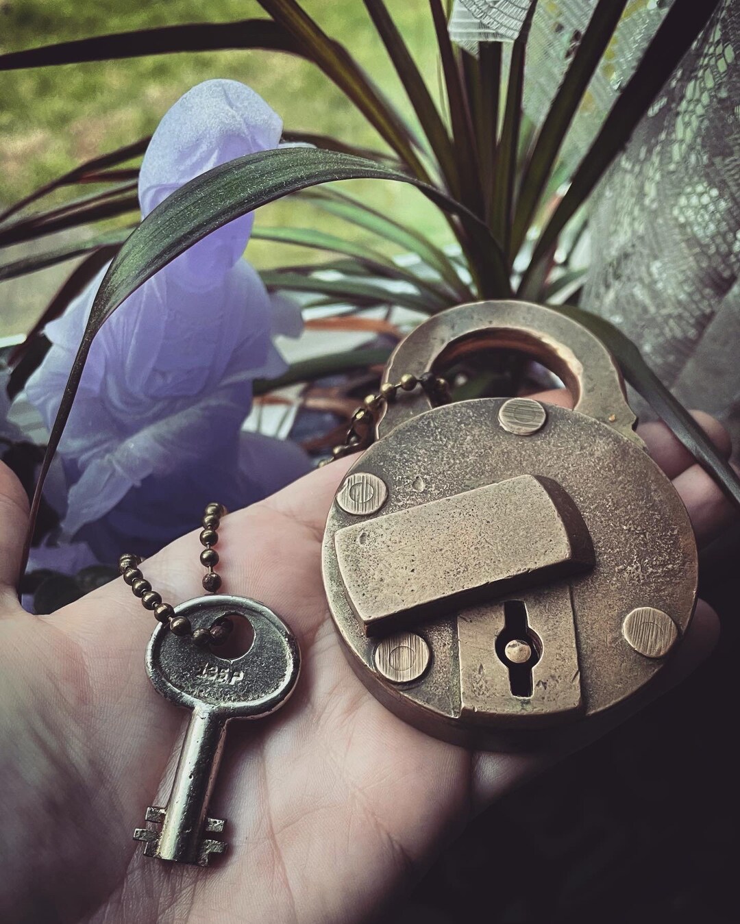 Antique Lock & Key Hekate - Etsy