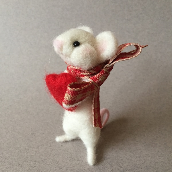 Mouse With Heart - Etsy