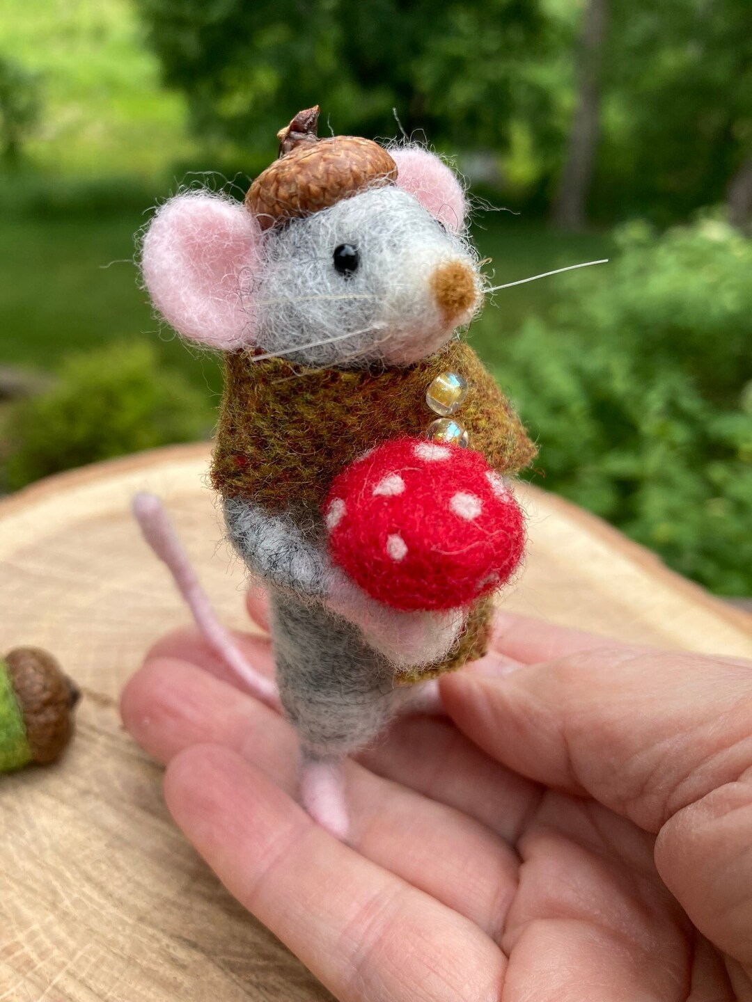 Needle Felted Small Gray Mouse With Acorn Cap and Wool Scarf, Dollhouse ...