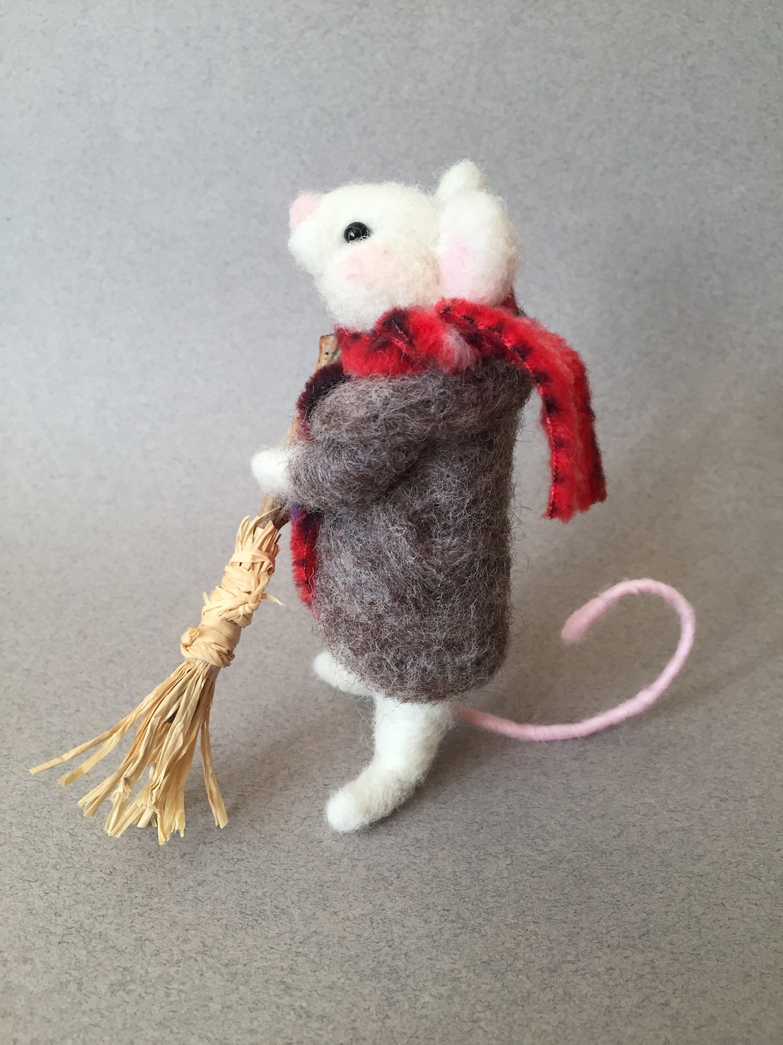 Needle felted wool mouse with sweater Christmas mouse winter | Etsy