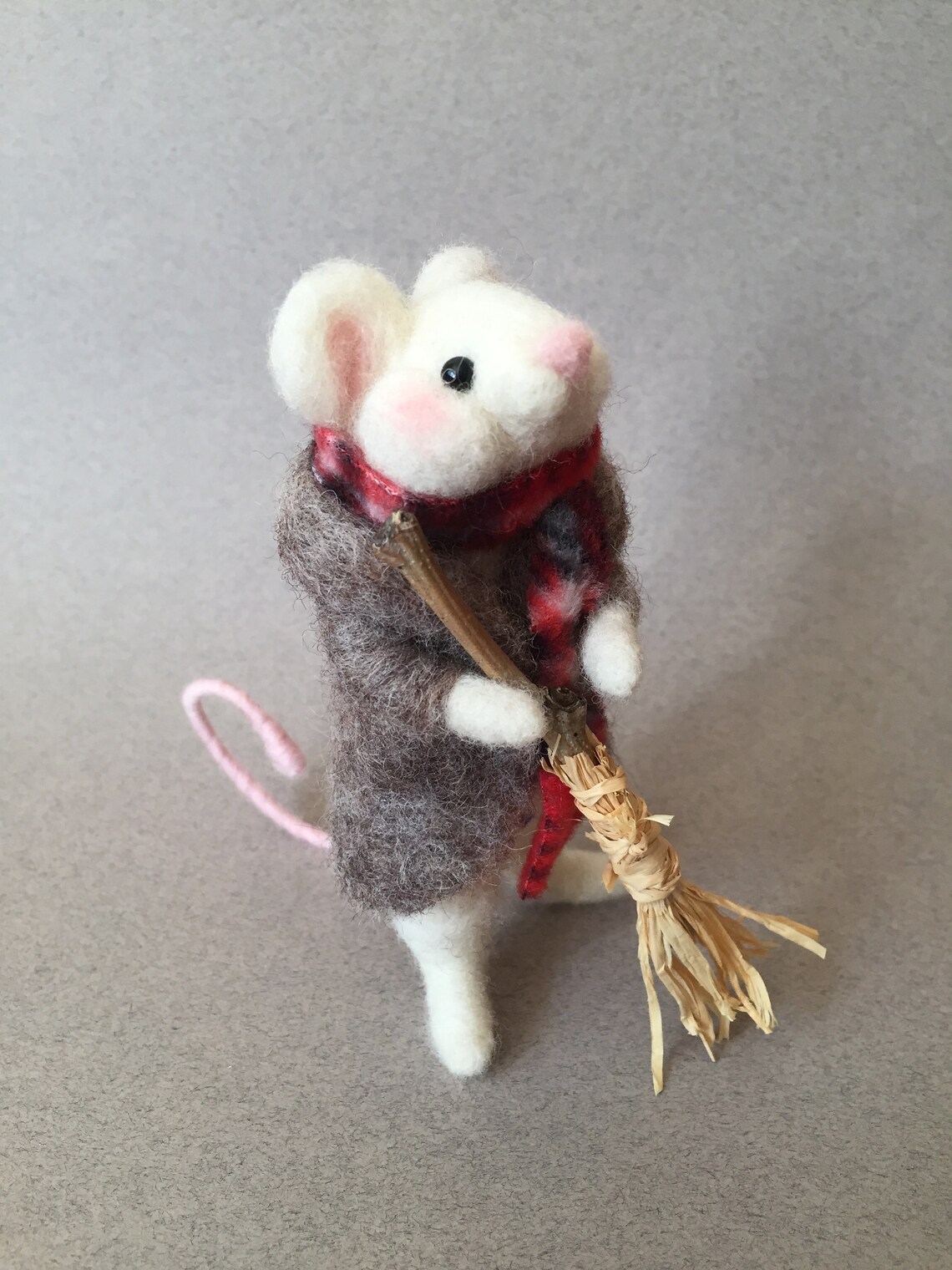 Needle felted wool mouse with sweater Christmas mouse winter | Etsy