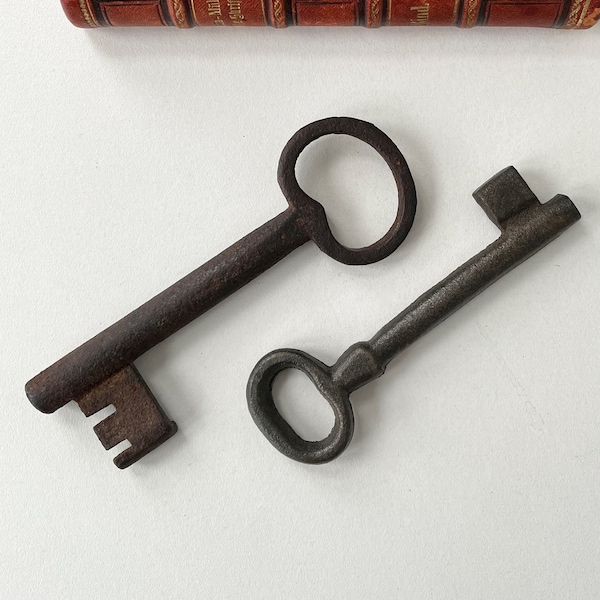 Iron Skeleton Key - Etsy